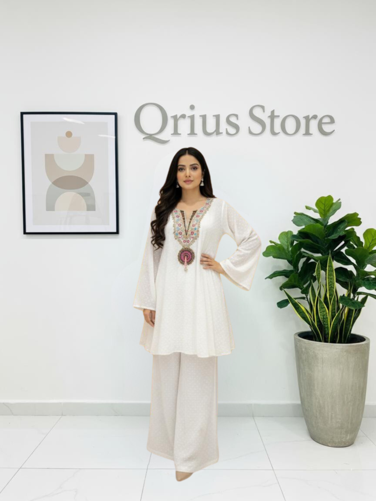 White Co-Ord CLASSIQ – Qrius Store